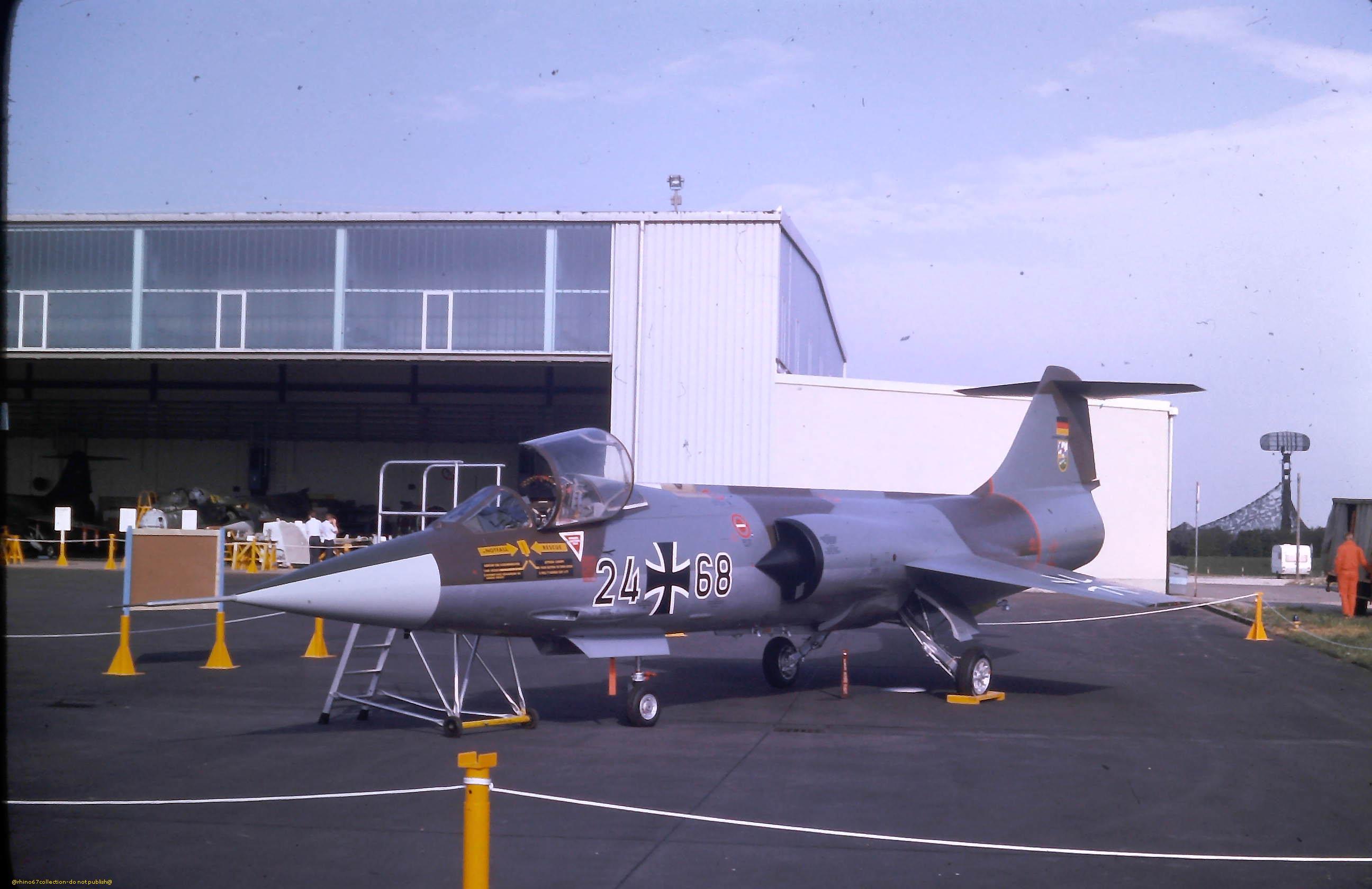 AircraftSlides.com Auction Item