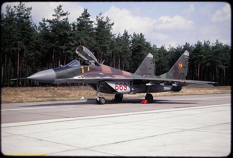 AircraftSlides.com Auction Item