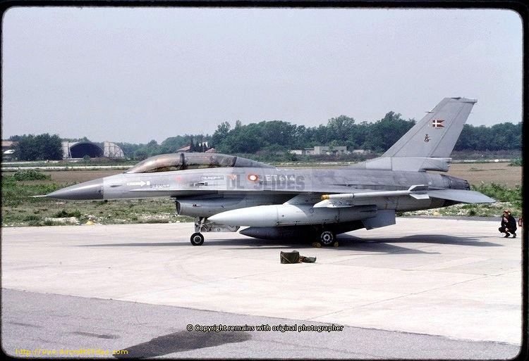 AircraftSlides.com Auction Item